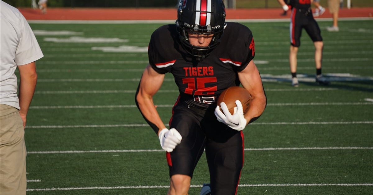 Friday Night Lights: Iowa RB commit Brevin Doll's speed on display in ...