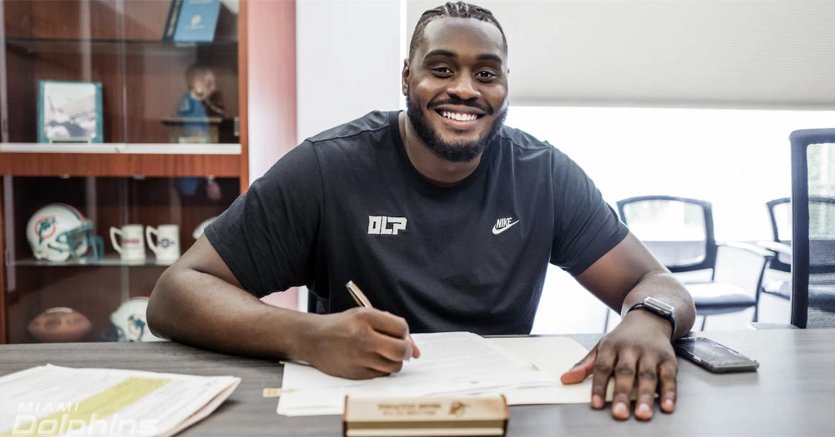 Isaiah Prince signs rookie contract with Dolphins