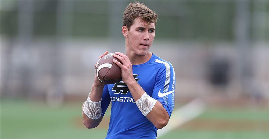 Elite 11 Finals Photo Gallery