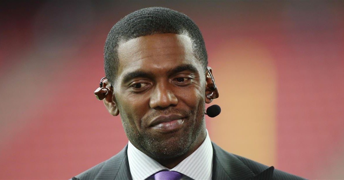 Randy Moss asks for blessings after 'battling something internally'