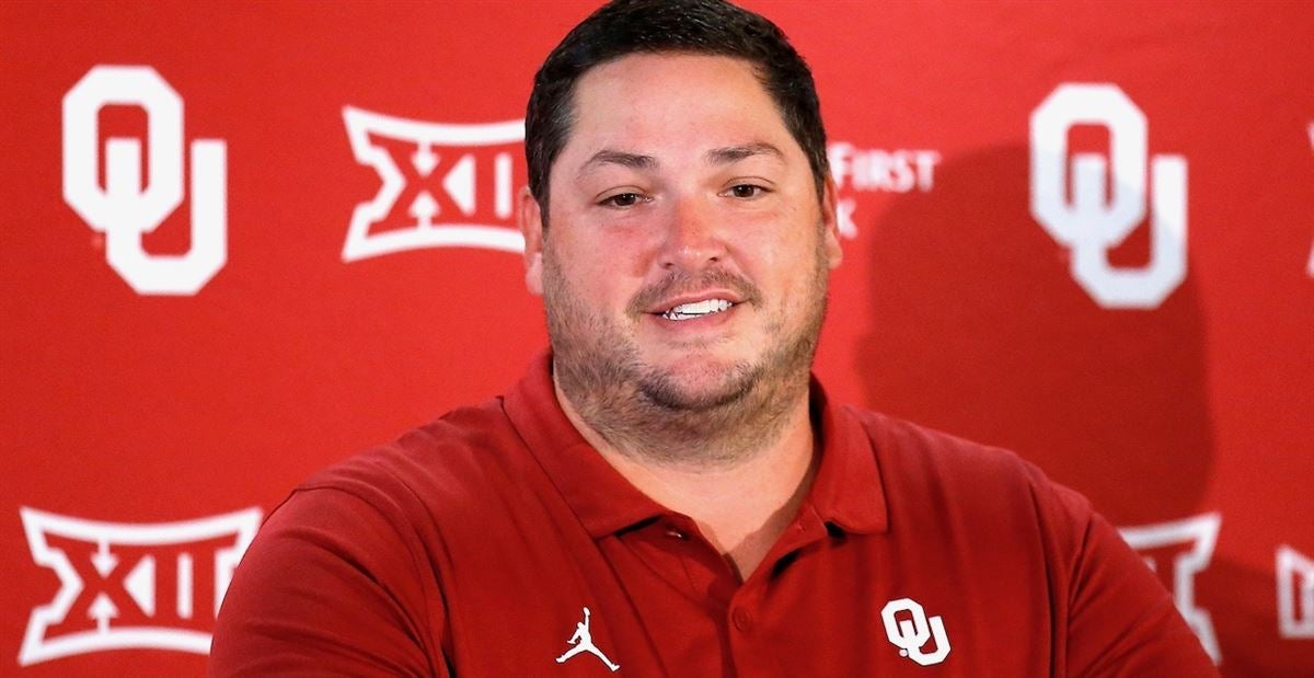 Jeff Lebby addresses Sooners' offense as camp opens