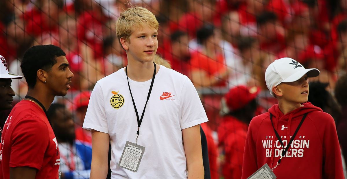 Four-star forward Jackson McAndrew down to four programs