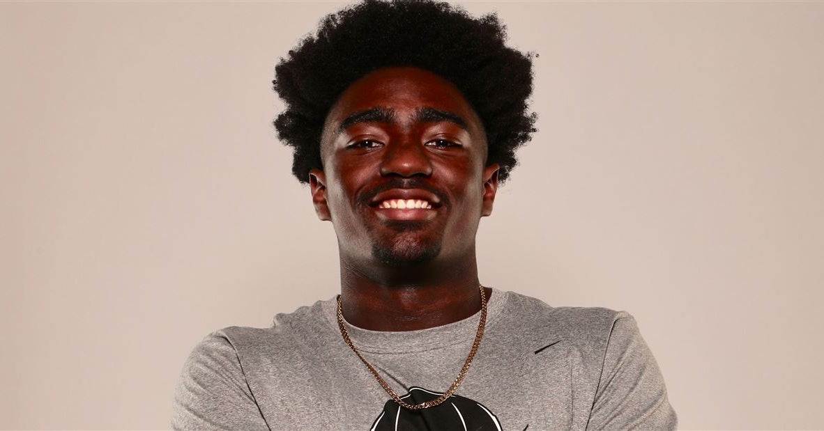 Top 100 LB Rian Davis sets two final official visits