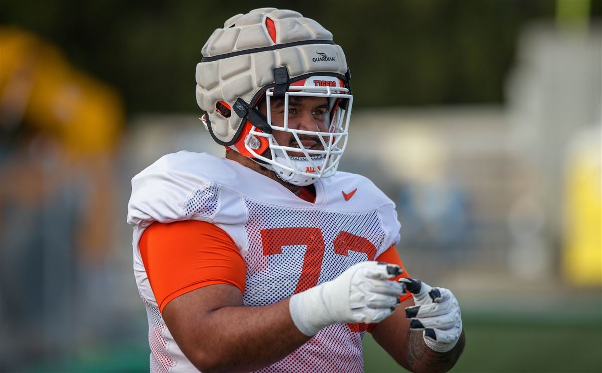 Marcus Tate on tempo, offensive line authority in Riley offense