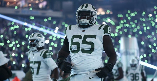 Xavier Newman carted off the field following collision with Steelers ...