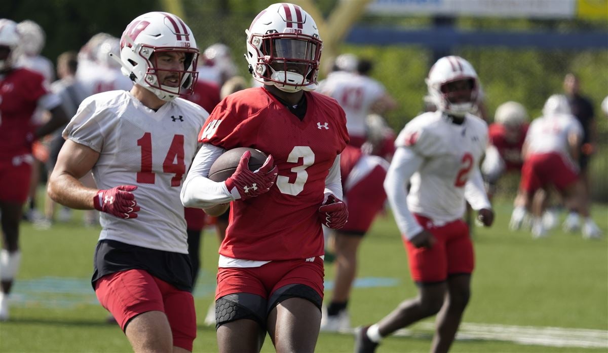 Football Insider: Back at the Camp