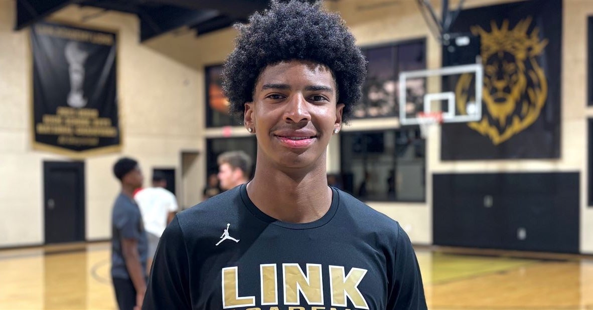 Top 2025 center Chris Cenac Jr. includes Arkansas in final seven