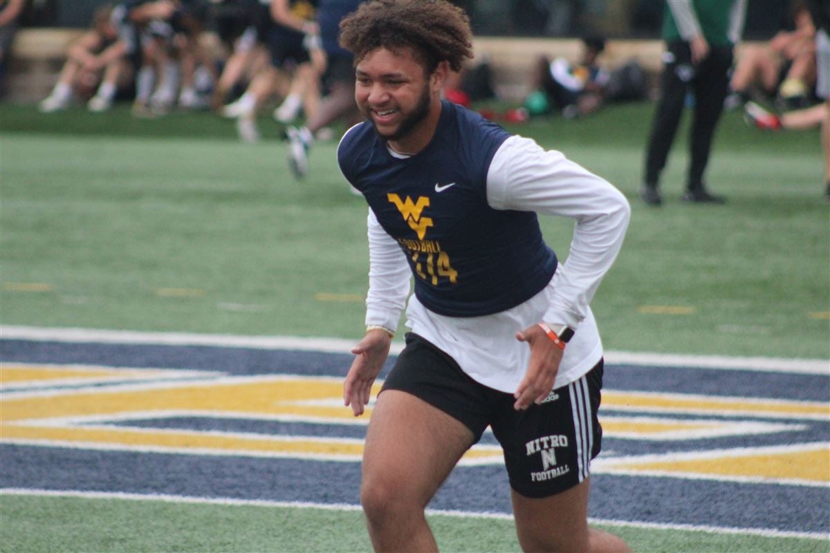Nitro (WV) QB Josh Moody throws at WVU Football camp