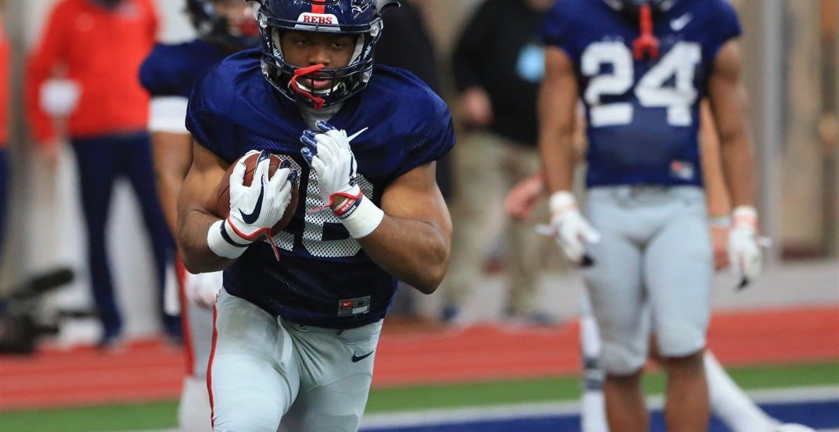 Battle-Tested Running Back Isaiah Woullard Ready For Act II