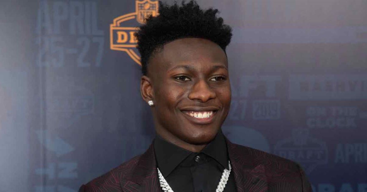 GALLERY: Marquise Brown's special night at No. 25 to Baltimore