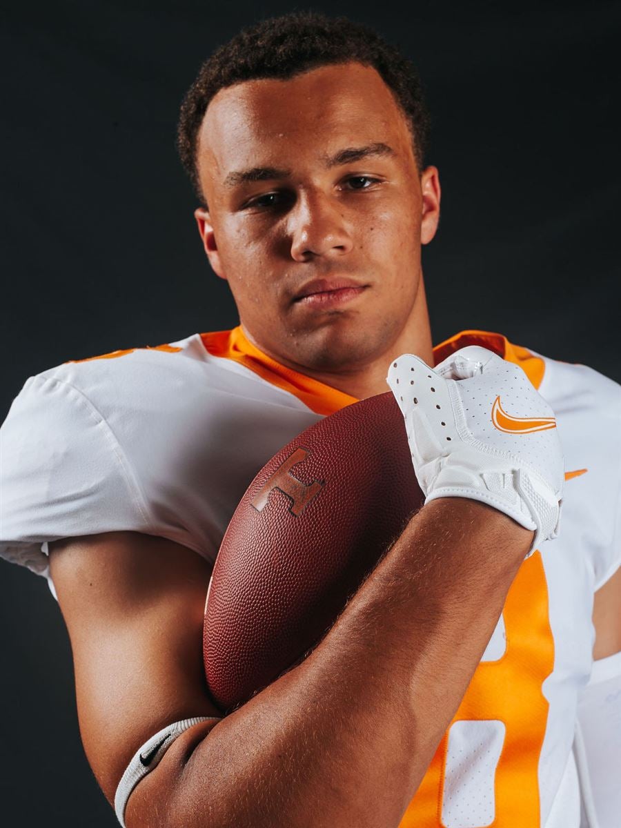 Kalib Perry commits to Vols, 'felt most comfortable' at Tennessee