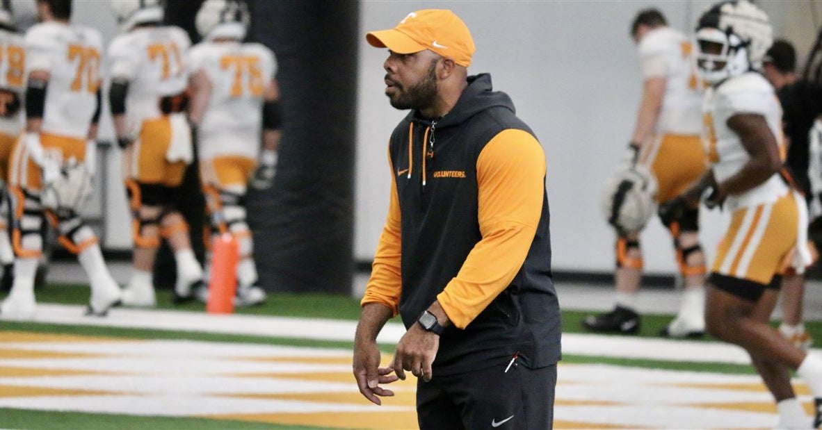 De'Rail Sims discusses Sampson's fumbles, Lewis and more ahead of ...