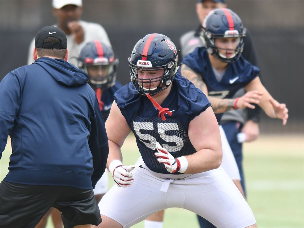 Ben Brown takes first snaps at center after Eli Johnson opts out