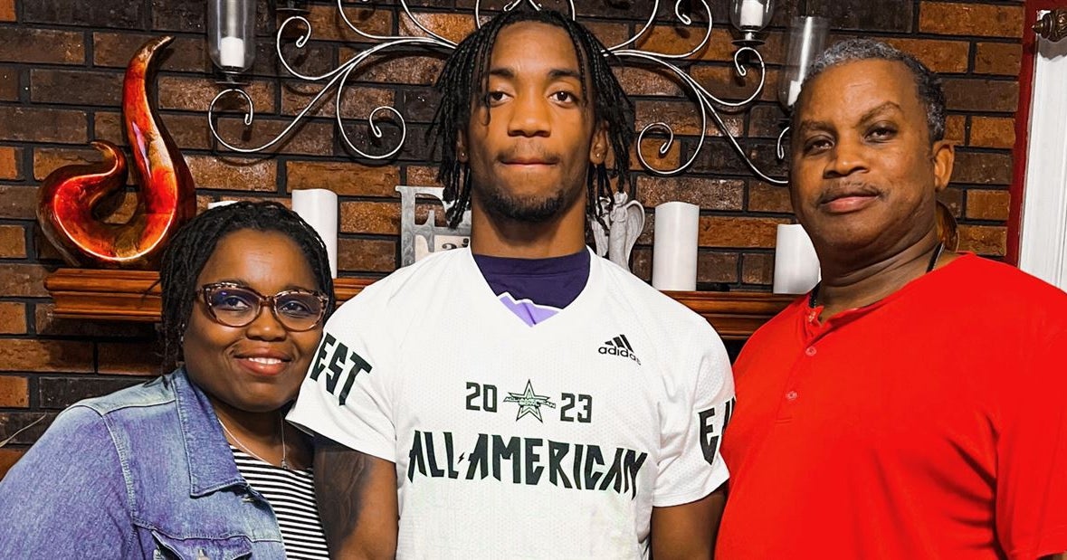 UNC WR commit Christian Hamilton presented with AAB jersey
