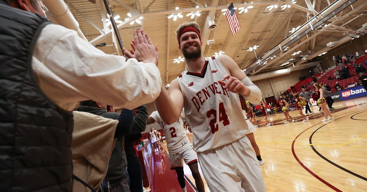 Penn State men’s basketball officially adds transfer Michael Henn