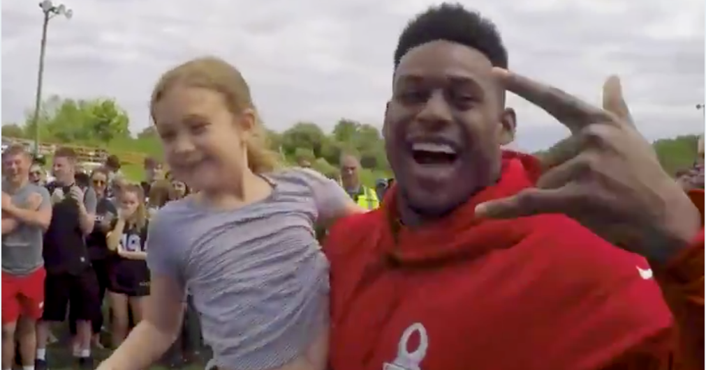 JuJu, Pizza Hut team up to host massive water balloon fight
