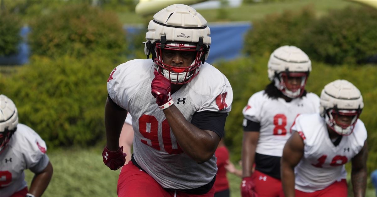 Football Insider: Badgers Work 3rd and Goal Scenarios