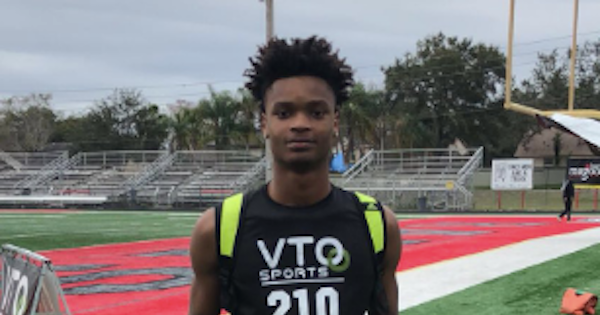 Hawkeyes first to offer 2020 WR Jaquan Smith