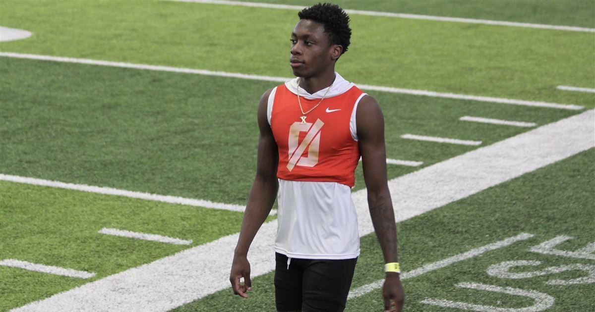 WATCH: Michigan commit Xavier Worthy - Pylon 7v7 camp highlights