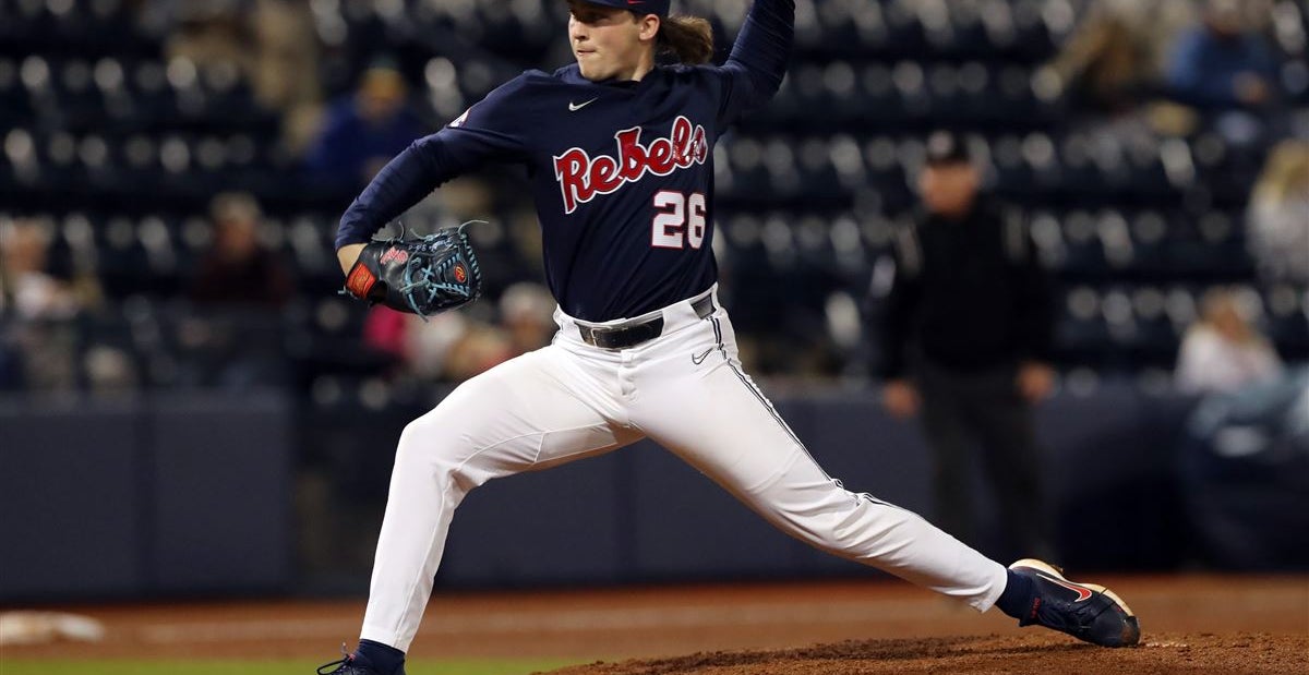 Hunter Elliott's nine K's highlight first collegiate start