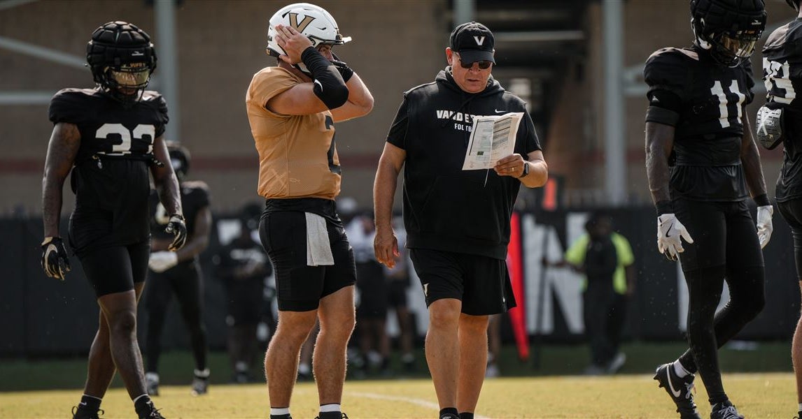 Vanderbilt football notebook: Spring quarterback competition is on as ...