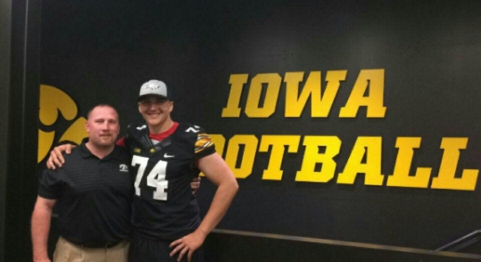 Iowa Lands Offensive Tackle Cody Ince