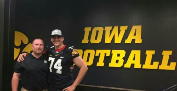 Iowa Lands Offensive Tackle Cody Ince