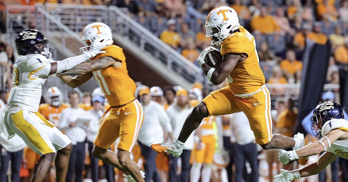 Sampson maximizing opportunities as Tennessee's top back