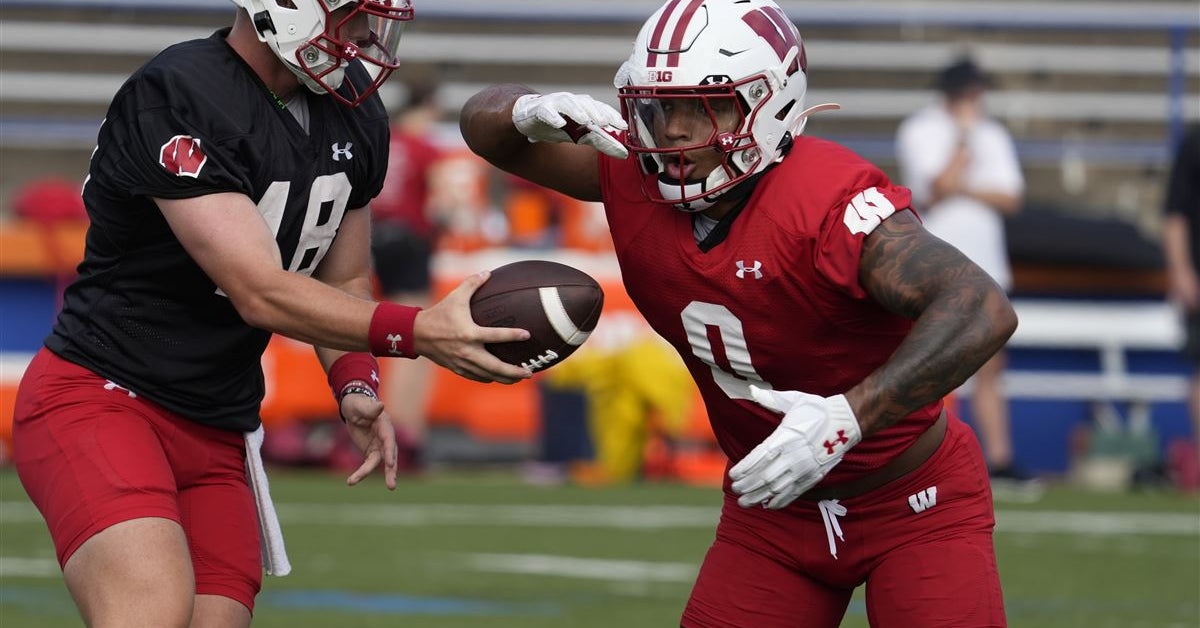 Football Insider: Quick Hitters