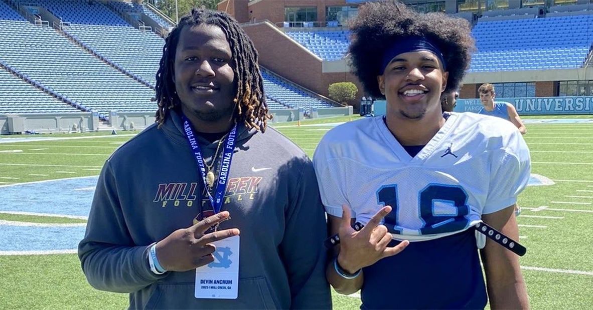 Ga. DT Devin Ancrum Connects with Former Teammates at UNC
