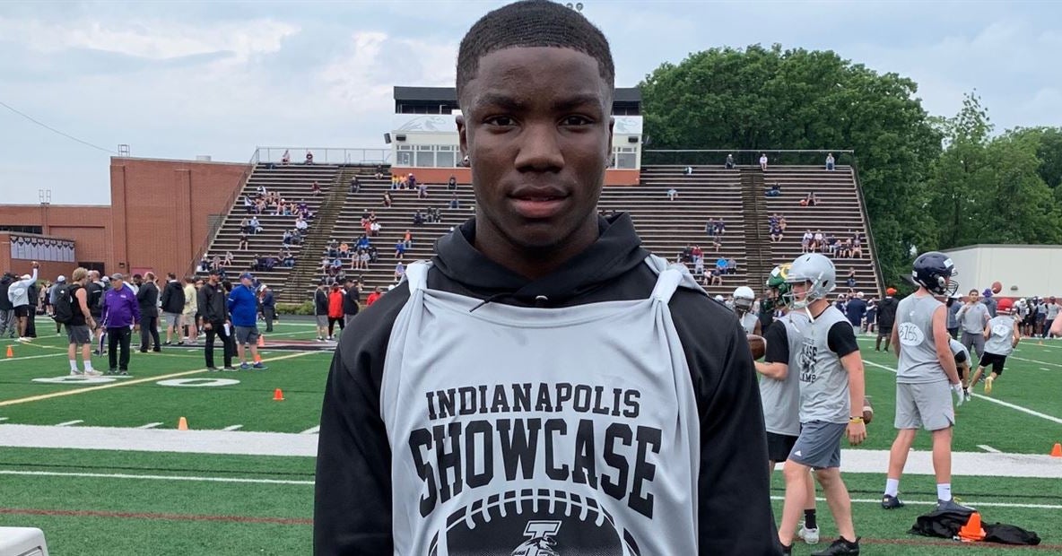 2021 WR Jojo Johnson earns Cincinnati offer, sets visit