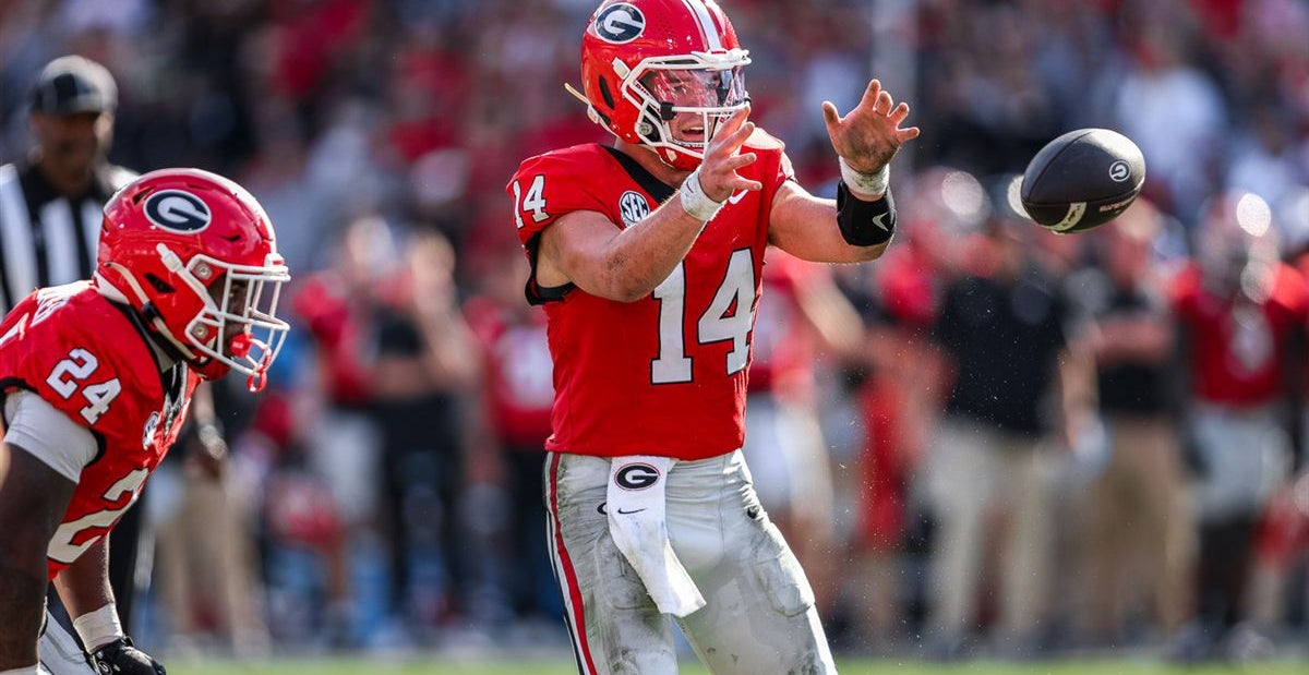 PHOTOS: Georgia football handles Charlotte in Senior Day victory