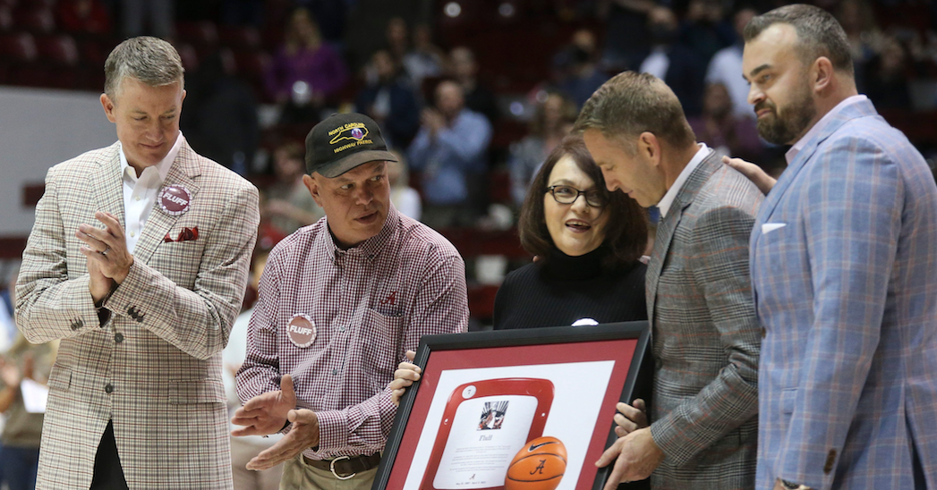 Alabama basketball honors Luke Ratliff in front of 'great' crowd