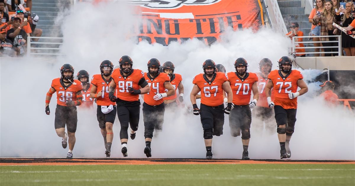 Oklahoma State rises to No. 12 in college football polls