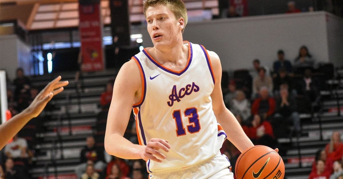 What it means: Illini add Evansville forward Ben Humrichous