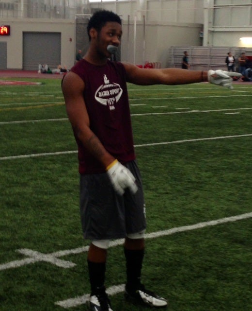 Davis backs up his talk at NLA 7on7
