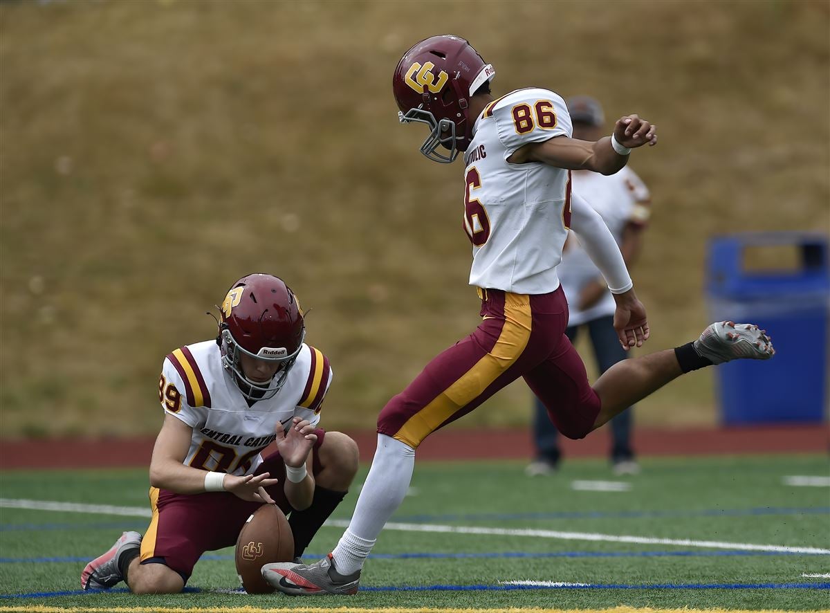PHOTO GALLERY: Central Catholic Wins Late Over Bellevue