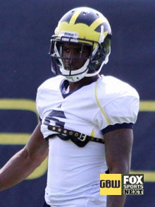 Raymon Taylor Photos