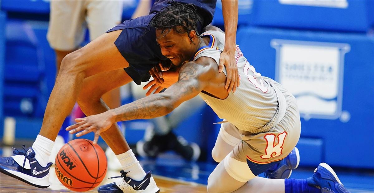 Defensive switch a defining moment in KU basketball's win vs. UTEP