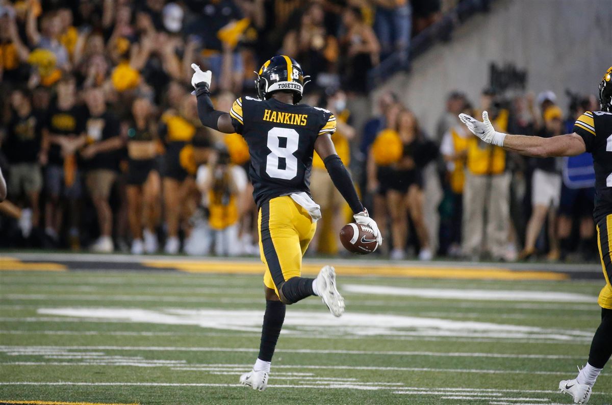 Matt Hankins named B1G Co-Defensive Player of the Week