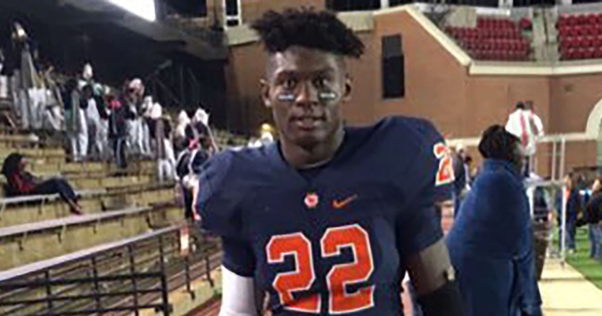 DE Jaquavious Russaw using A&M offer, others as motivation