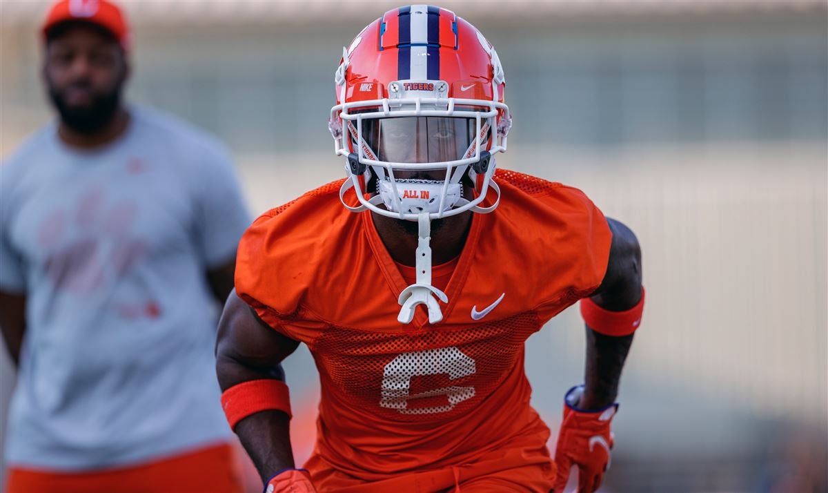 Clemson's Sheridan Jones Motivated by Goals Unfulfilled