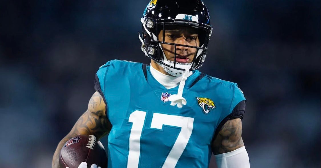 Former Ole Miss standout Evan Engram signs three-year extension with ...