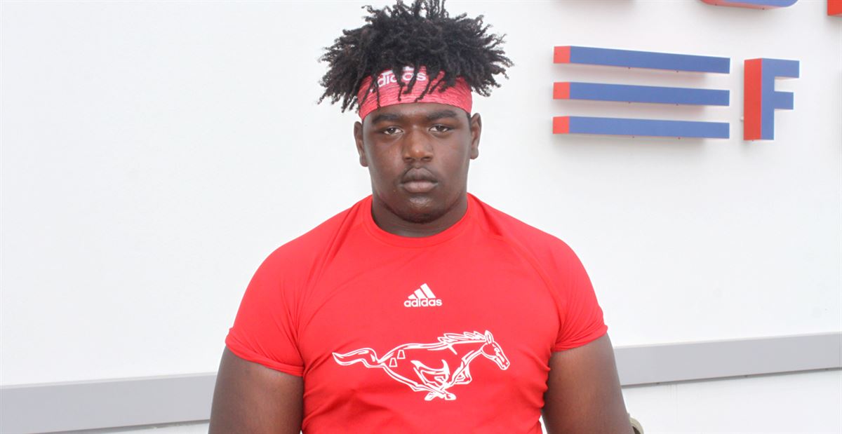A&M makes top 10 for 4-star North Shore OT Damieon George