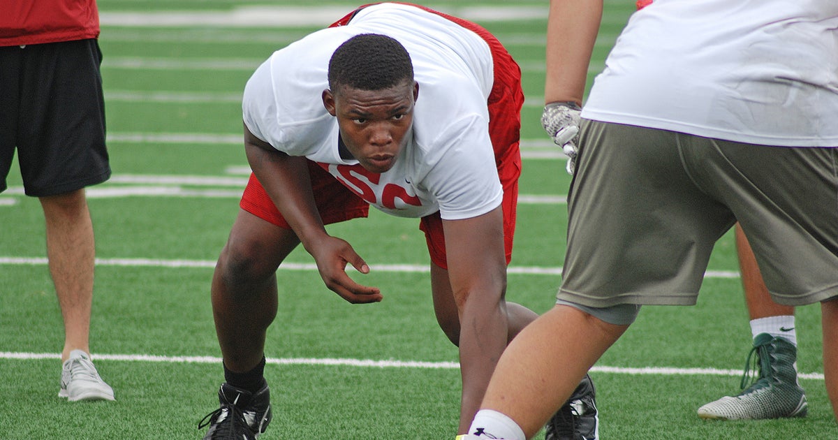 West's No. 1 DE Wade Going Through Options
