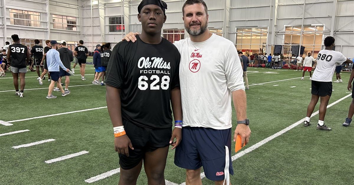 Four-star O-lineman Mario Nash recounts Ole Miss official visit
