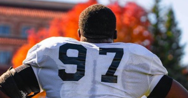 Defensive lineman Allan Baugh announces his entry into the transfer portal