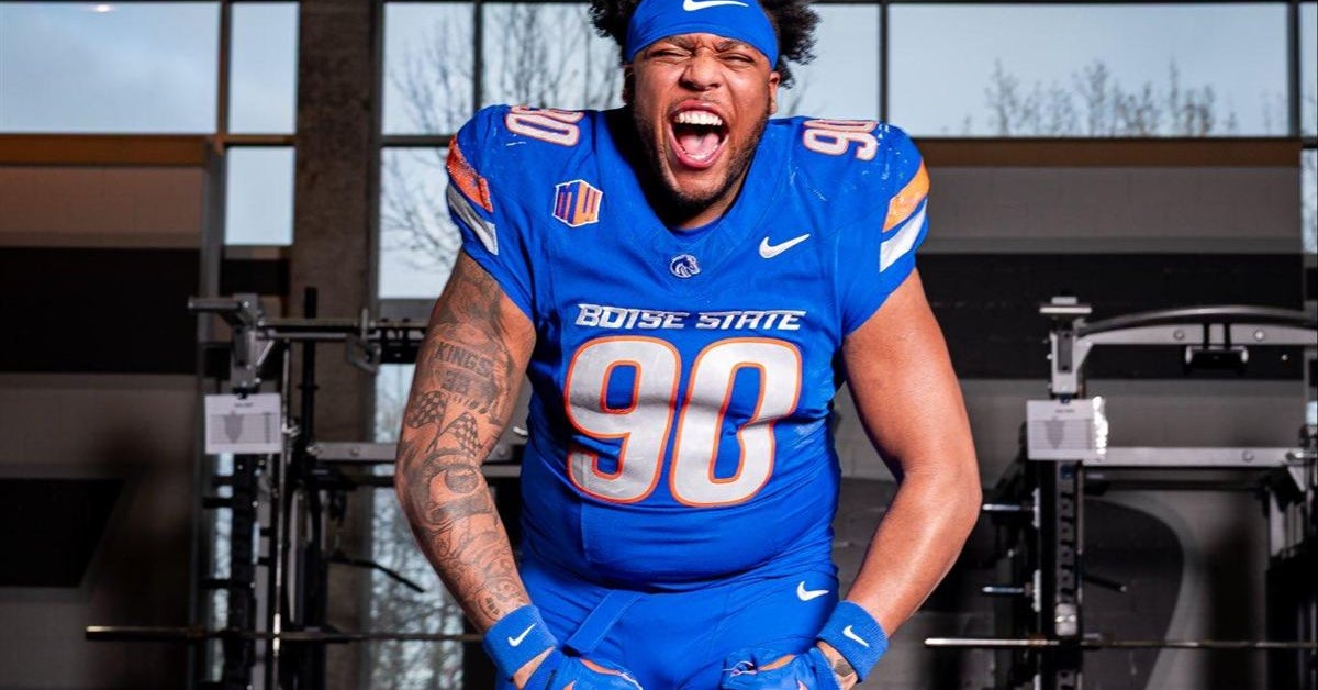 Broncos add another JUCO All-American, defensive lineman Andrew Rheubottom