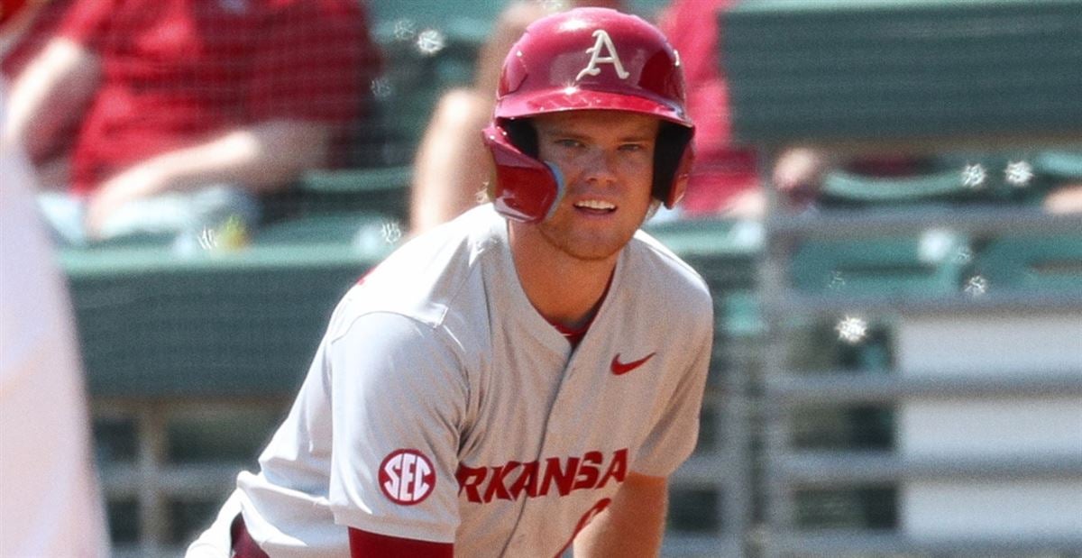 Arkansas unable to cash in runs in loss to Alabama