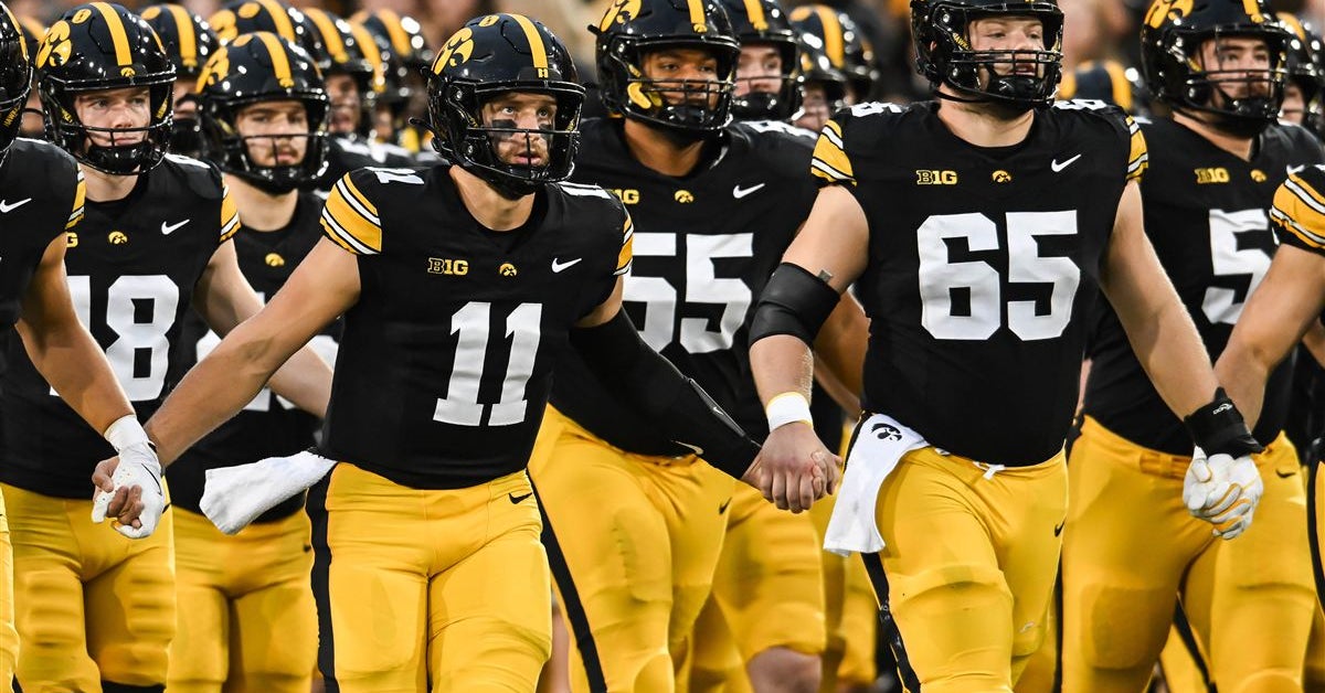 Reliaquest Bowl Game Thread: Iowa looking to snap ranked losing streak ...